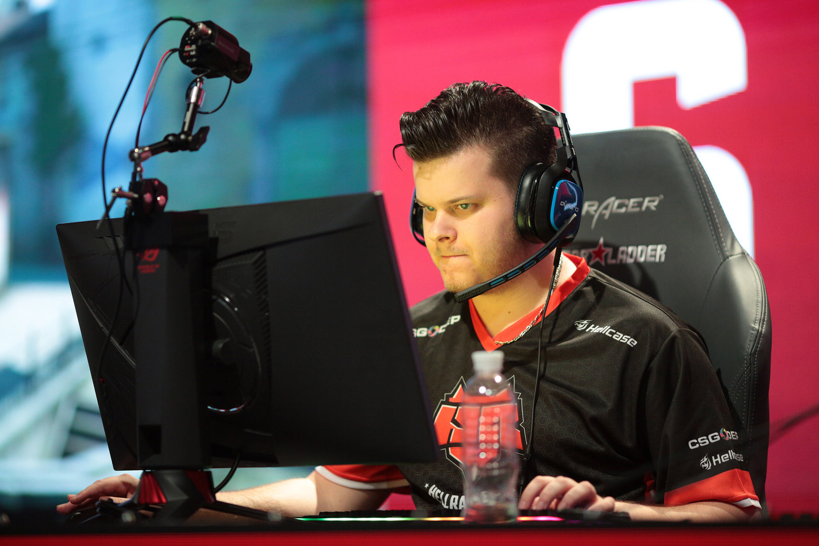 DeadFox reforça needmoreDM