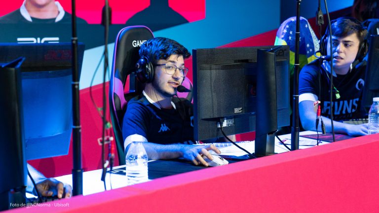 Swaz reforça DeathroW