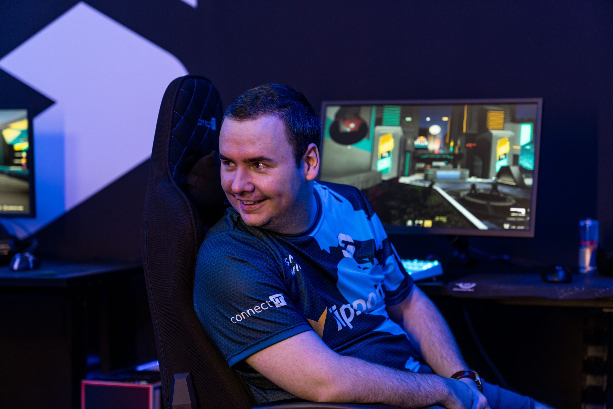 Rare Atom aponta a nomes internacionais para nova equipa