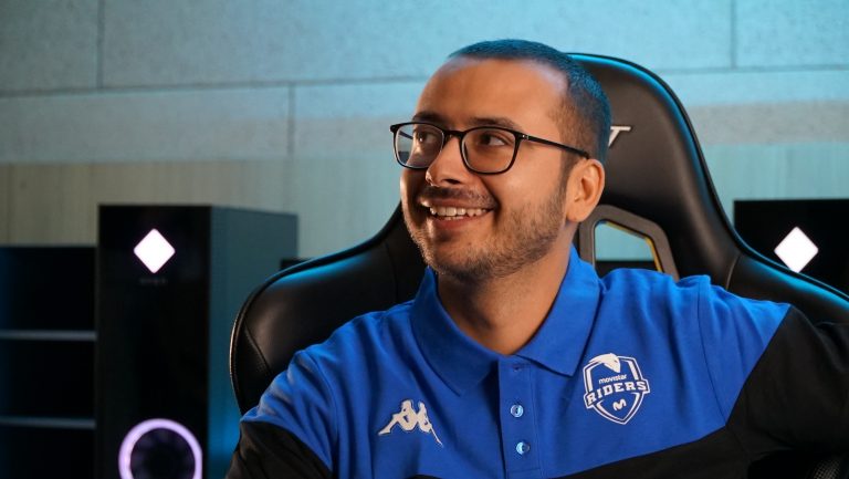 ZenY assina pela Movistar Riders