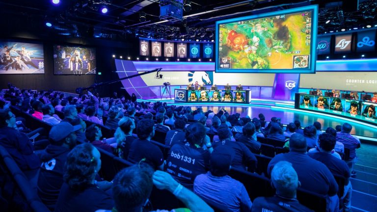 LCS Studio passa a Riot Games Arena e partilha espaço com VALORANT
