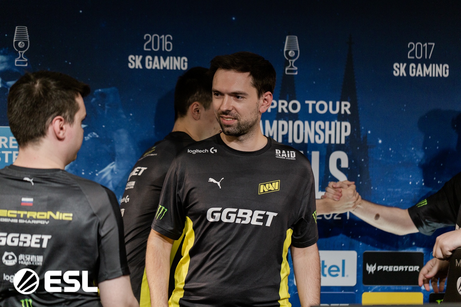 Treinador de NAVI explica aposta em npl e afastamento de sdy