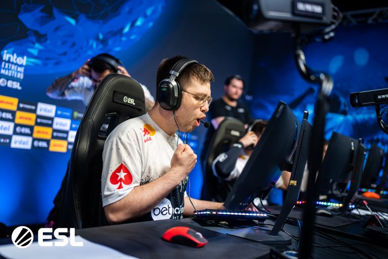 arT é o "novo" capitão da FURIA