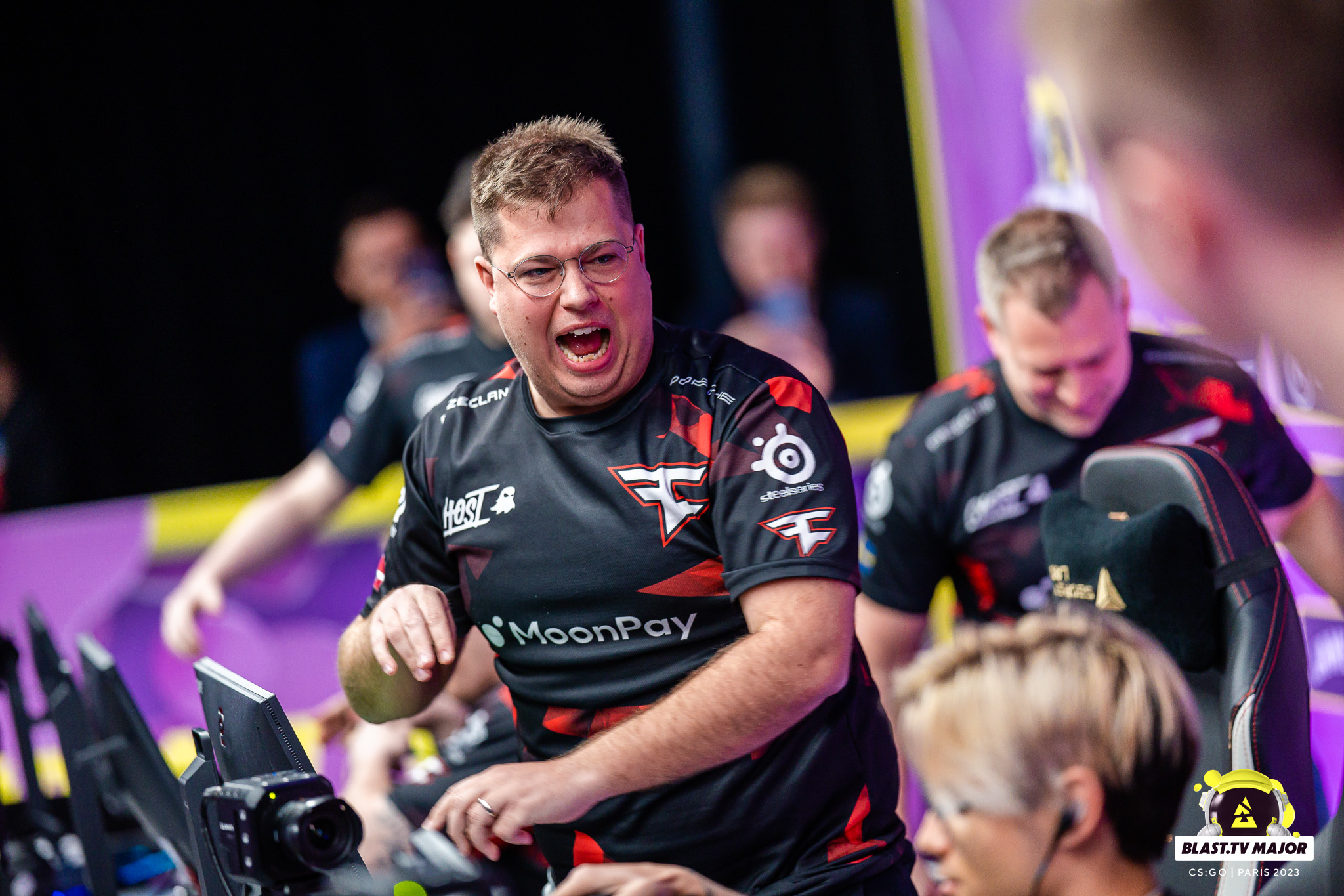 BLAST assume erro de produção durante jogo entre FaZe e Into The Breach