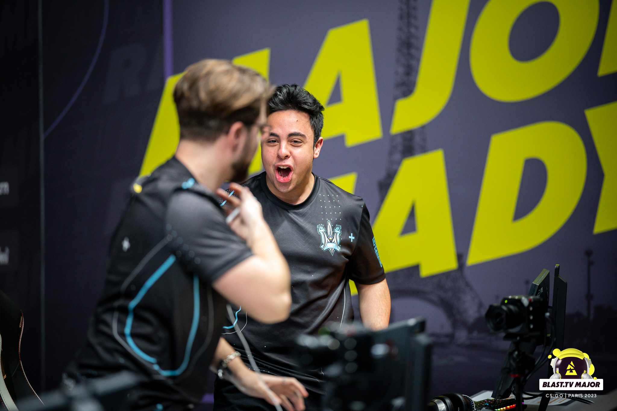 BOROS completa Into The Breach do treinador português Juve