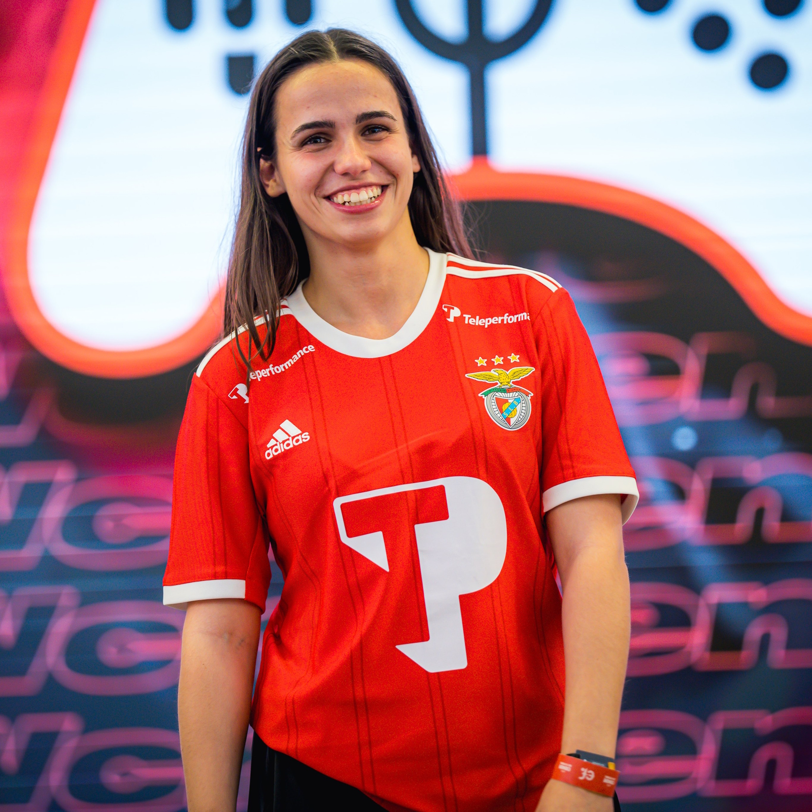 Diana faz Top 4 nas ECL Global FIFA LAN Finals