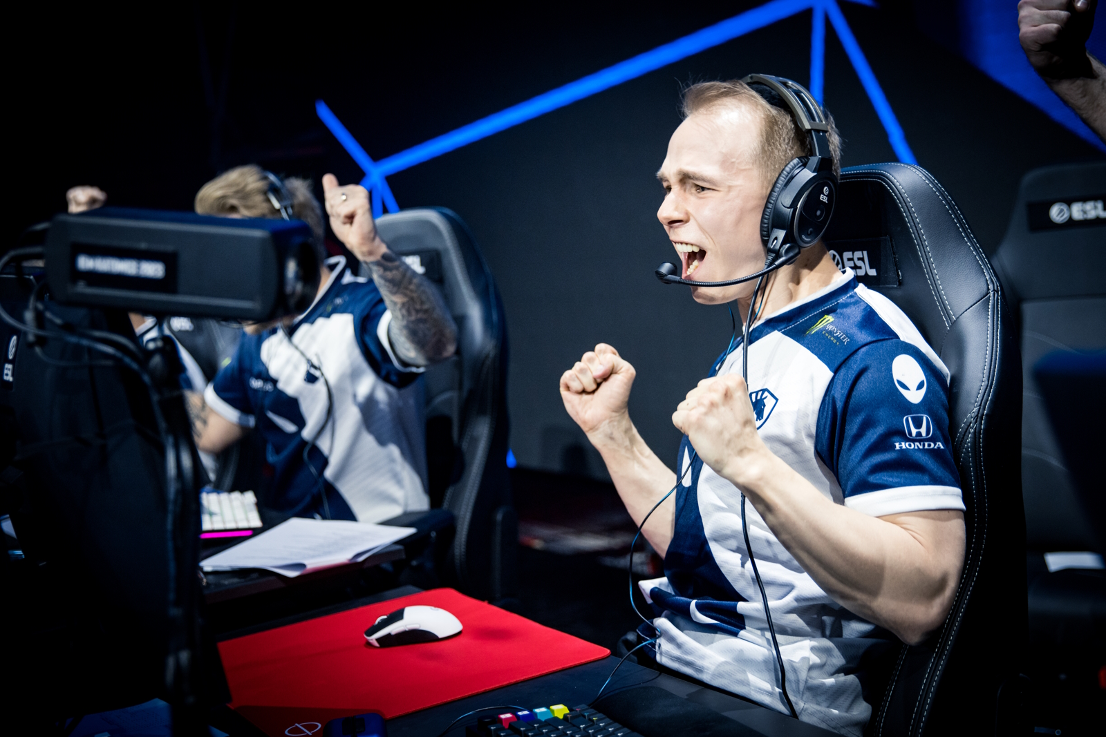 EliGE oficializado na Complexity
