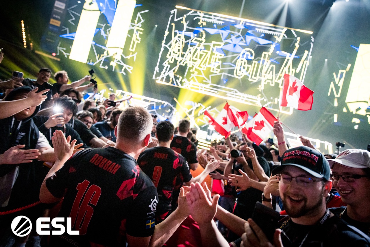 Empresas-mãe de Complexity e Luminosity fazem proposta pela FaZe