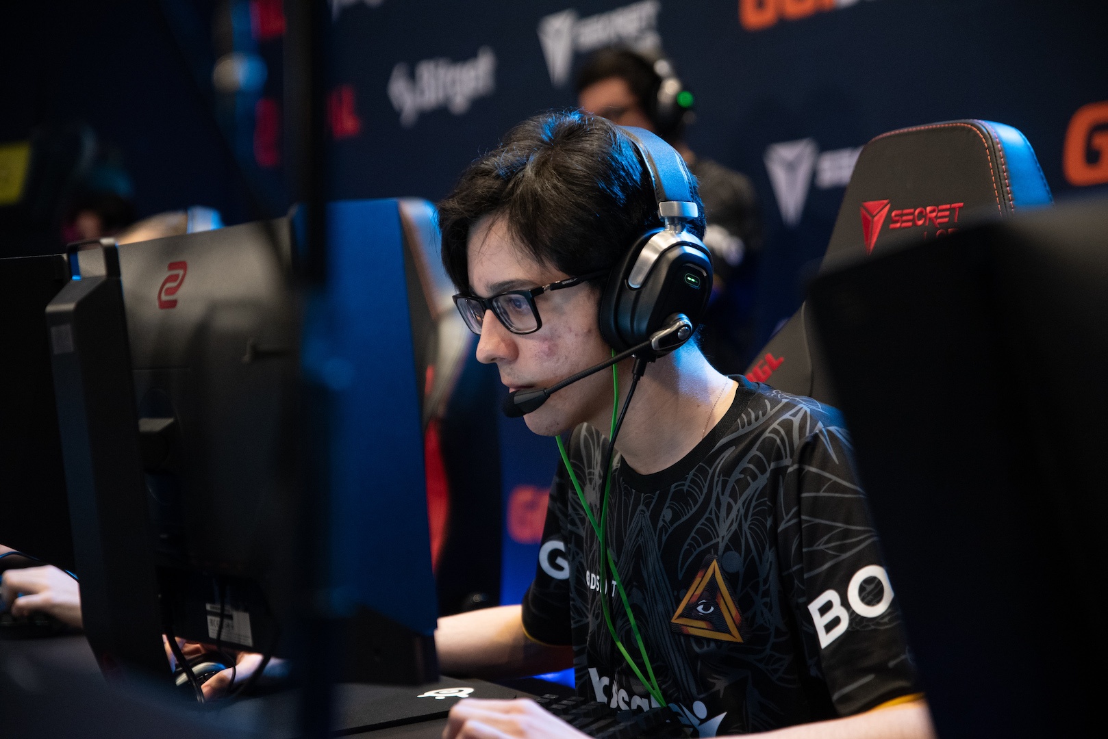 Legacy de coldzera aposta em b4rtiN para o lugar de nqz