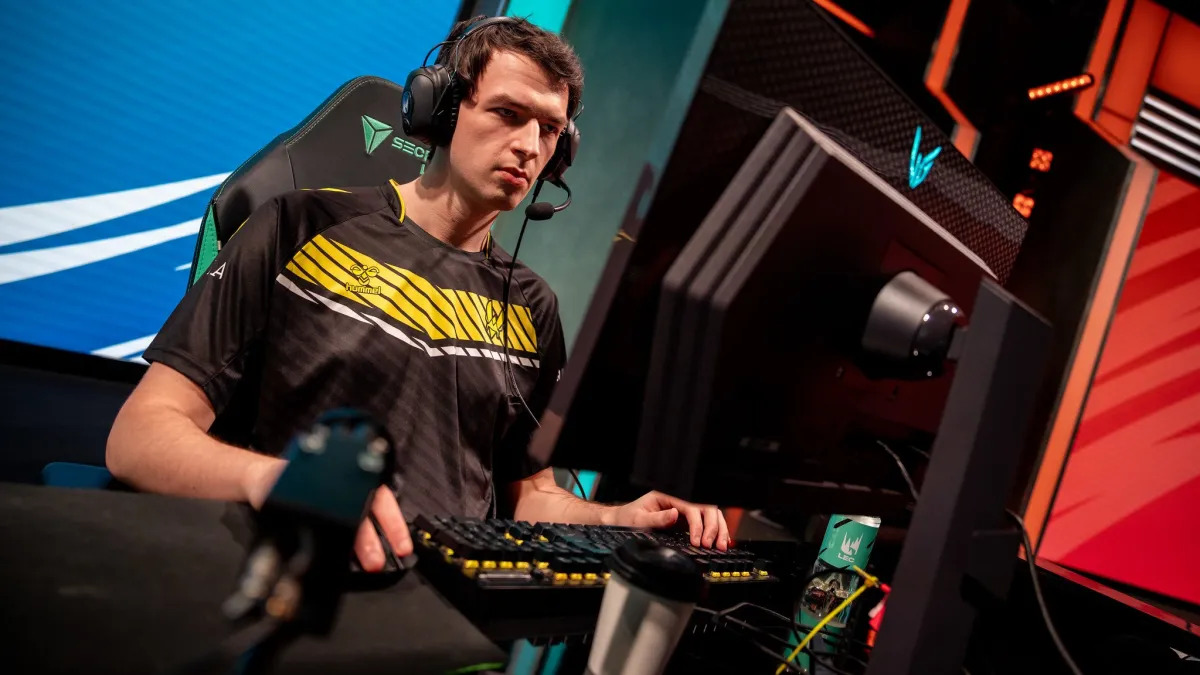 Kaiser a caminho da Team Heretics - Report