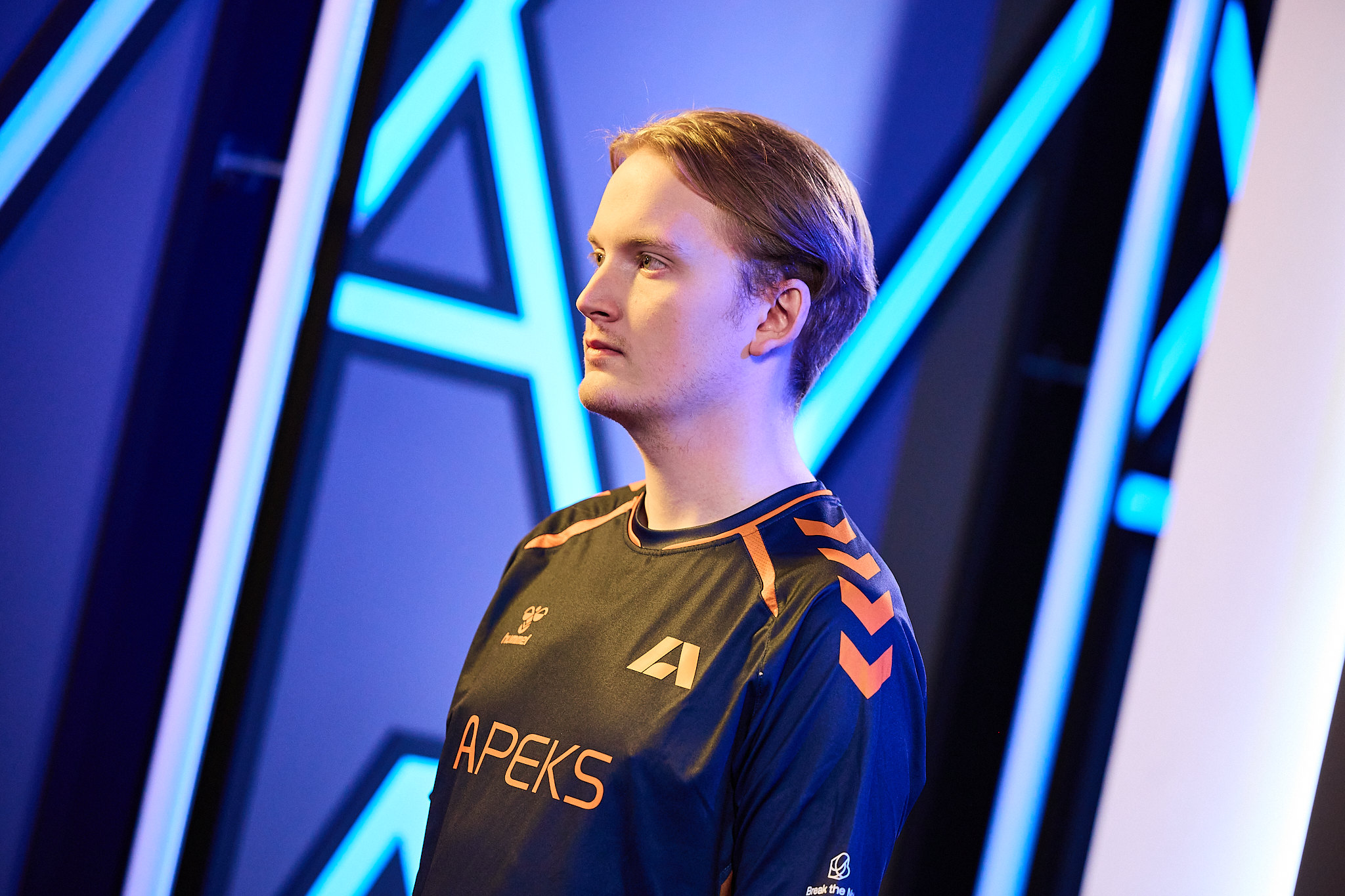 Apeks segura nawwk até 2026