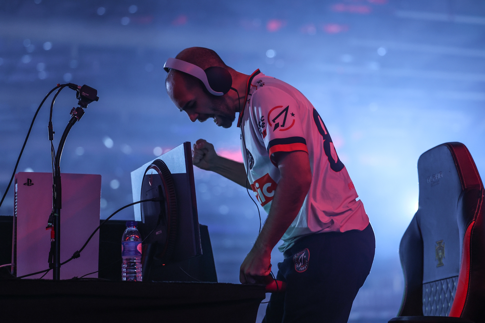 tuga810 é vice-campeão da FC Pro 25 December Cup EUW