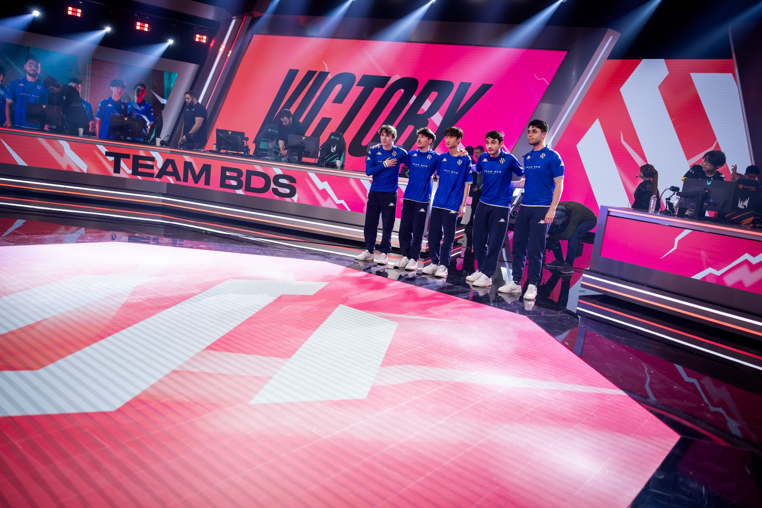 Team BDS e G2 Esports garantem UB Final do LEC Winter