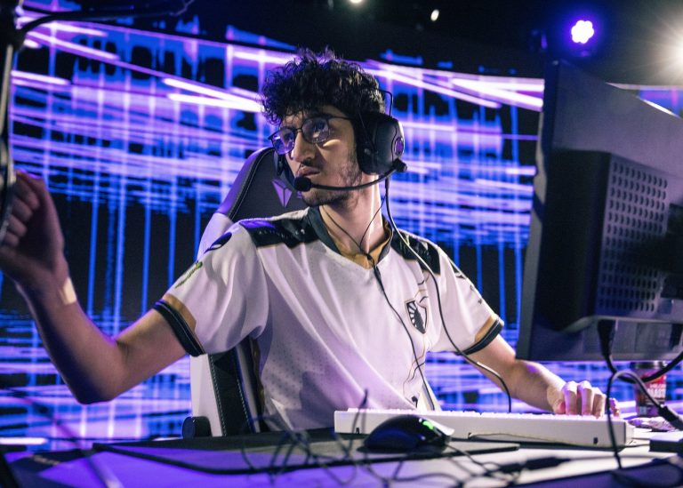 Nivera forma dupla com NBK- no regresso ao Counter-Strike