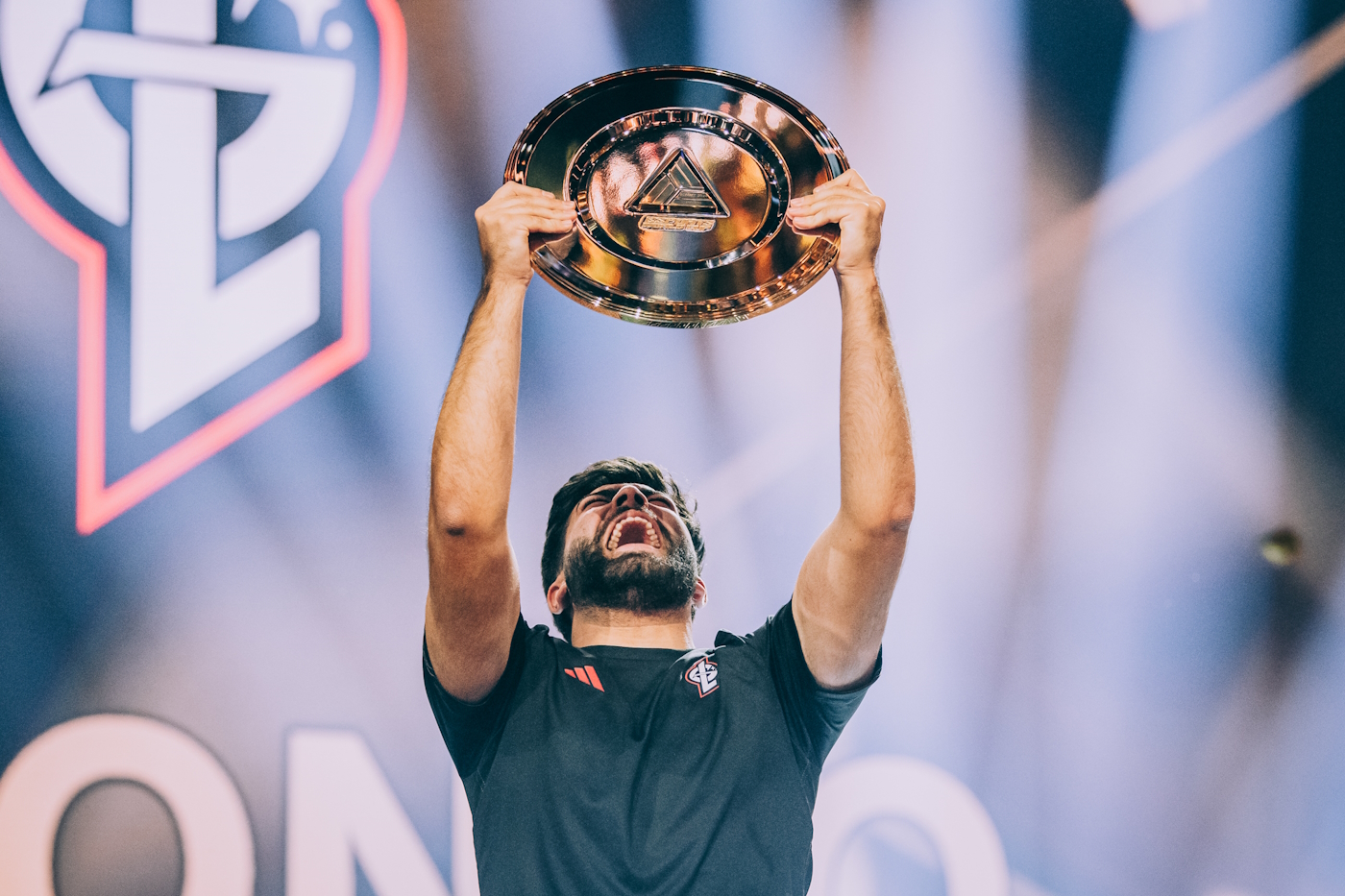 Jafonso sagra-se campeão mundial na Esports World Cup