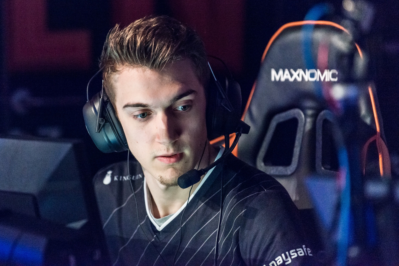 bodyy fora das contas da fnatic para a nova temporada