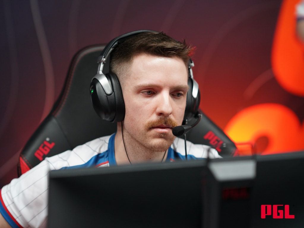 stanislaw pensa na Europa com futuro em suspenso na Wildcard