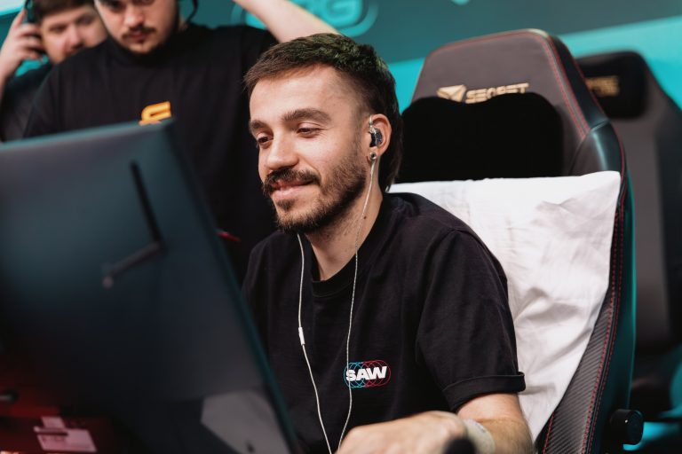 SAW eliminada da FISSURE Playground por TYLOO mas com subida no VRS