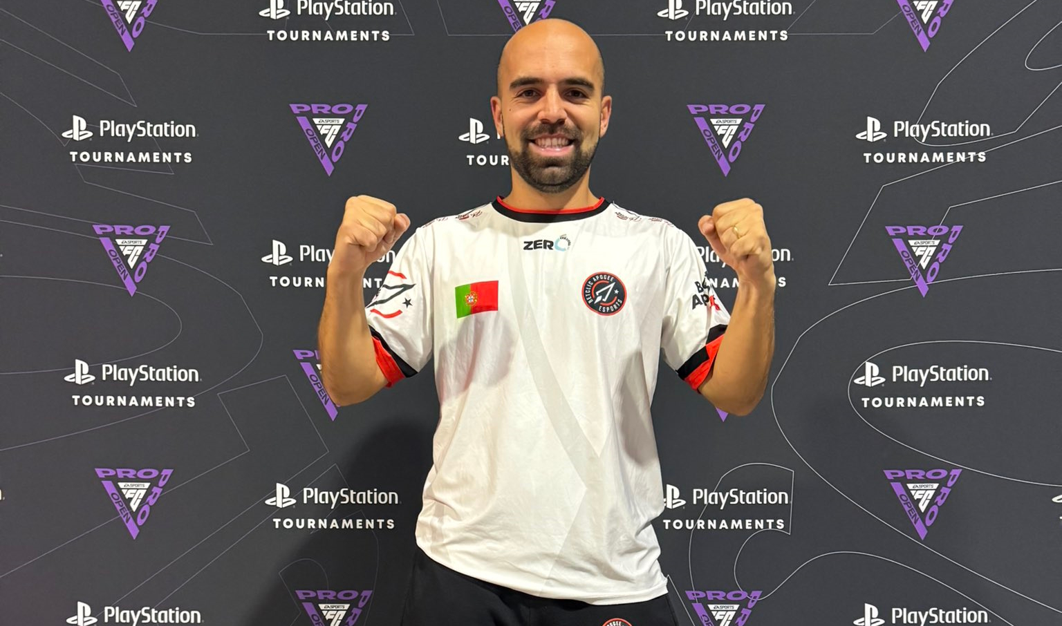 tuga810 com saldo positivo no arranque do FC Pro Open 26